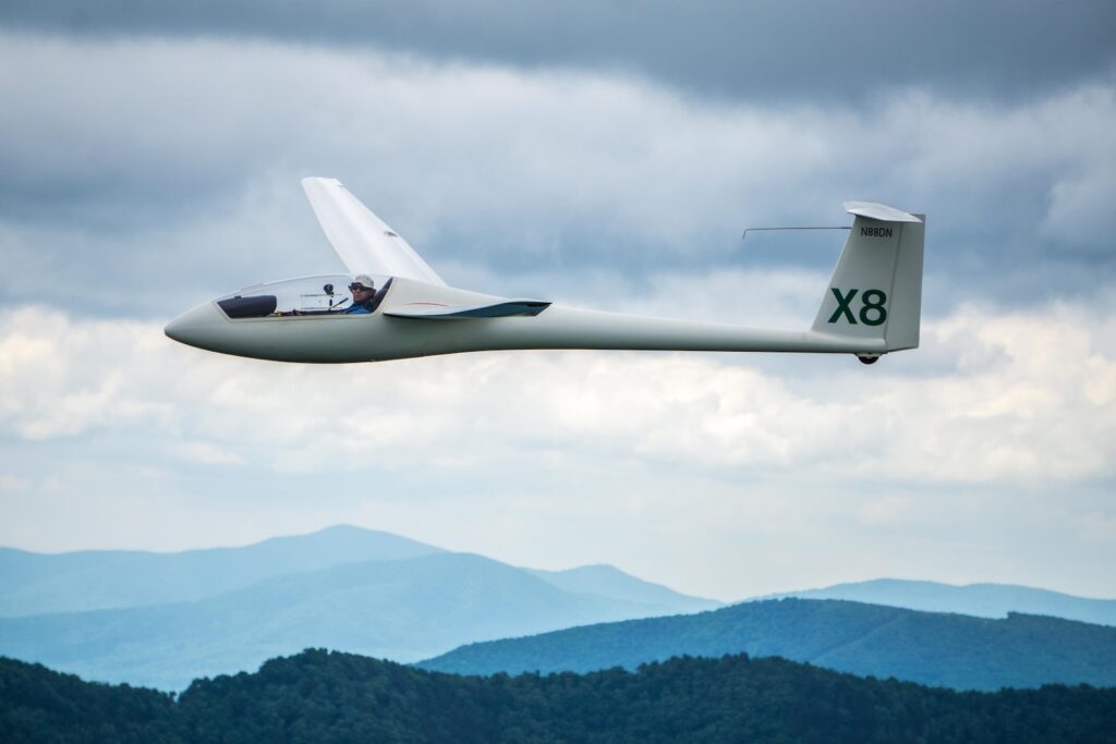 Electric Motor Glider: A Sustainable Future For Gliding - Soaring Skyways